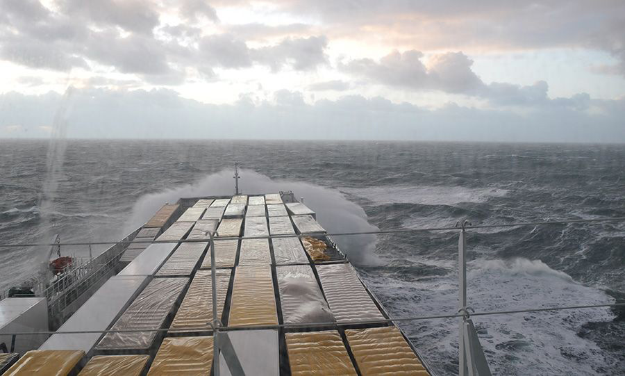 New loss prevention tool helps ships navigate heavy weather - The ...
